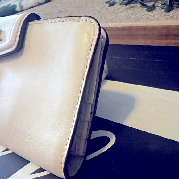 Coach | Bags | Coach Cream Leather Wallet With Metallic Clasp Call Out ...